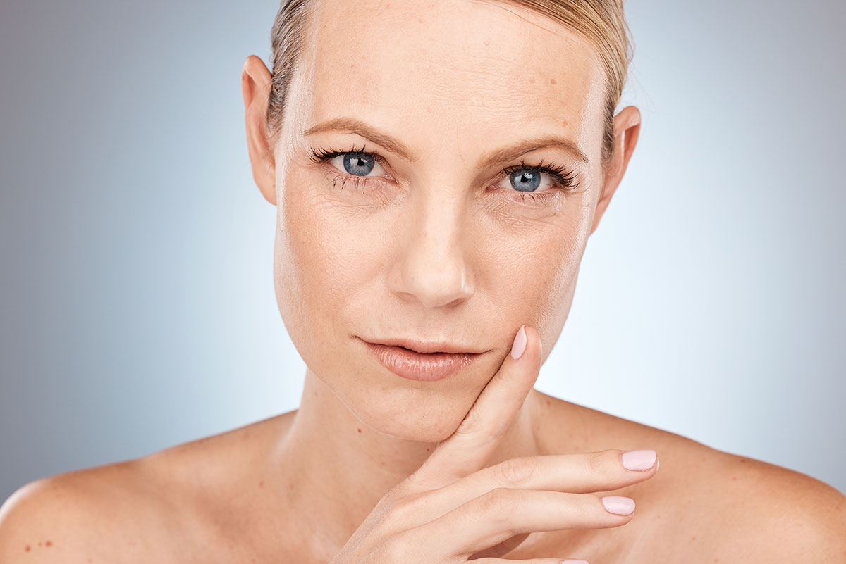 Facial Treatments for Glassy Skin and Anti-Aging | Elizabeth Roche